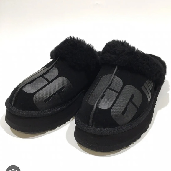 UGG | Shoes | New Ugg Disquette Scatter Graphic Platform Slippers ...